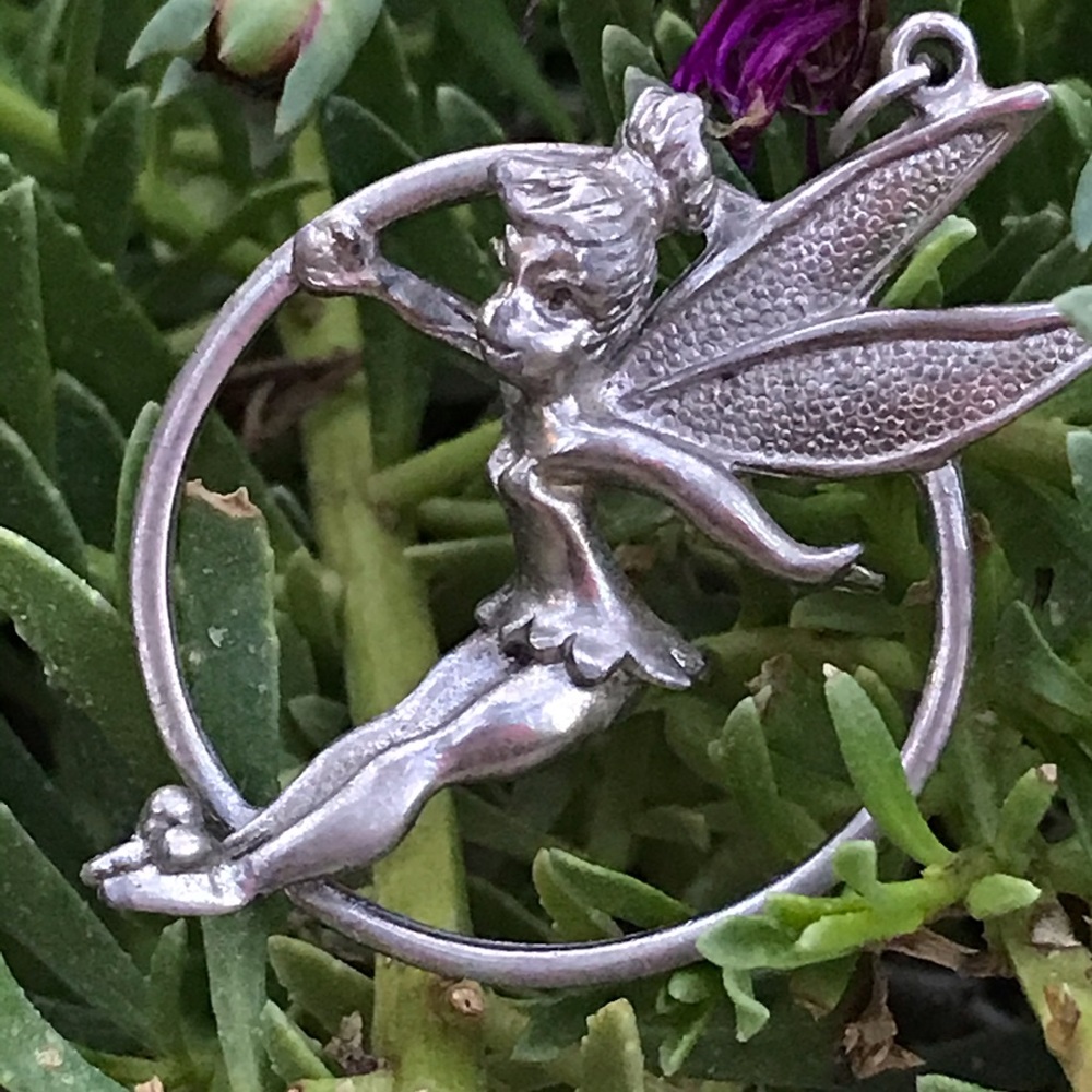 Tinkerbell Disneyland Walt Disney Prod. Pendant - Gem